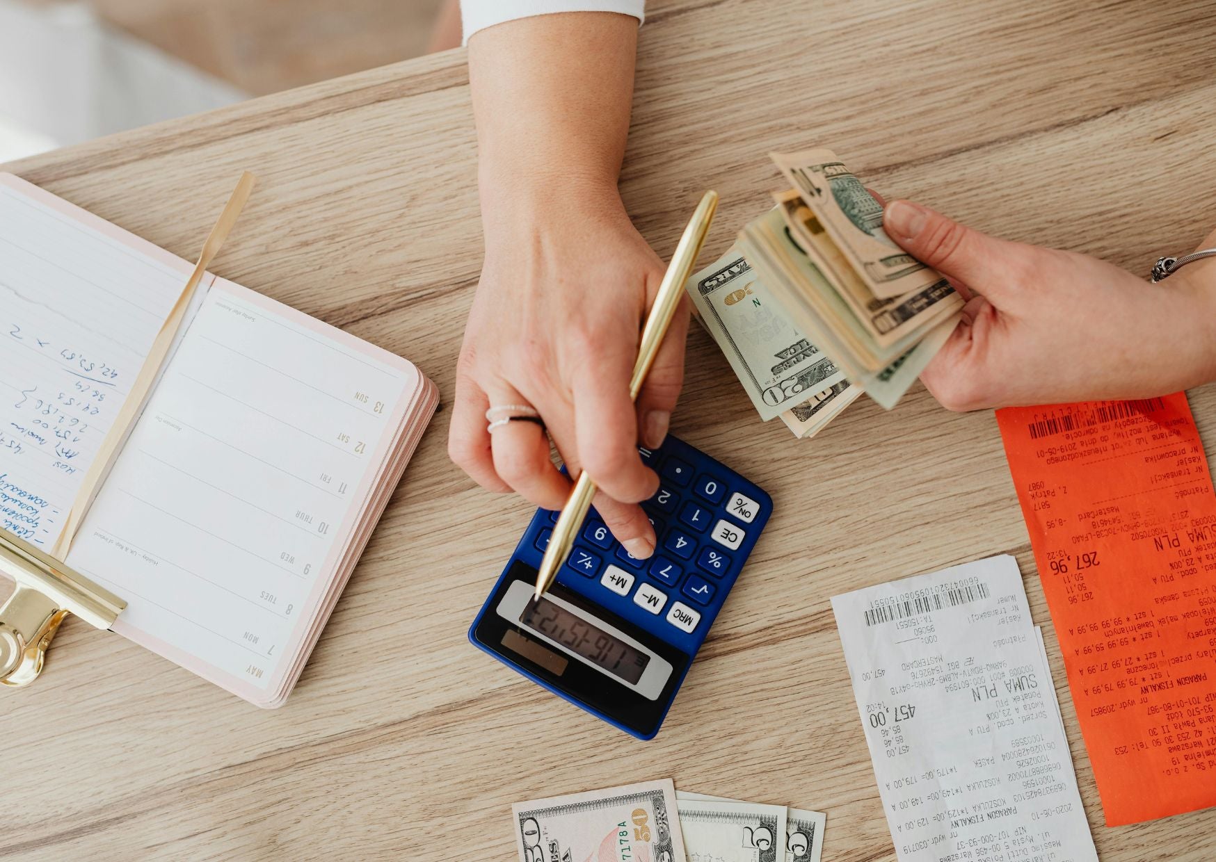 Mit Geld umgehen lernen: Dein Guide zur finanziellen Freiheit – CHANGE ...